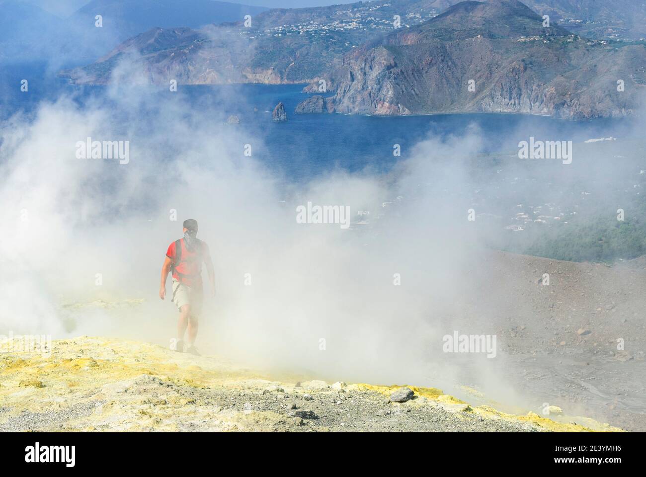 Sulfur volcano fumes hi-res stock photography and images - Alamy
