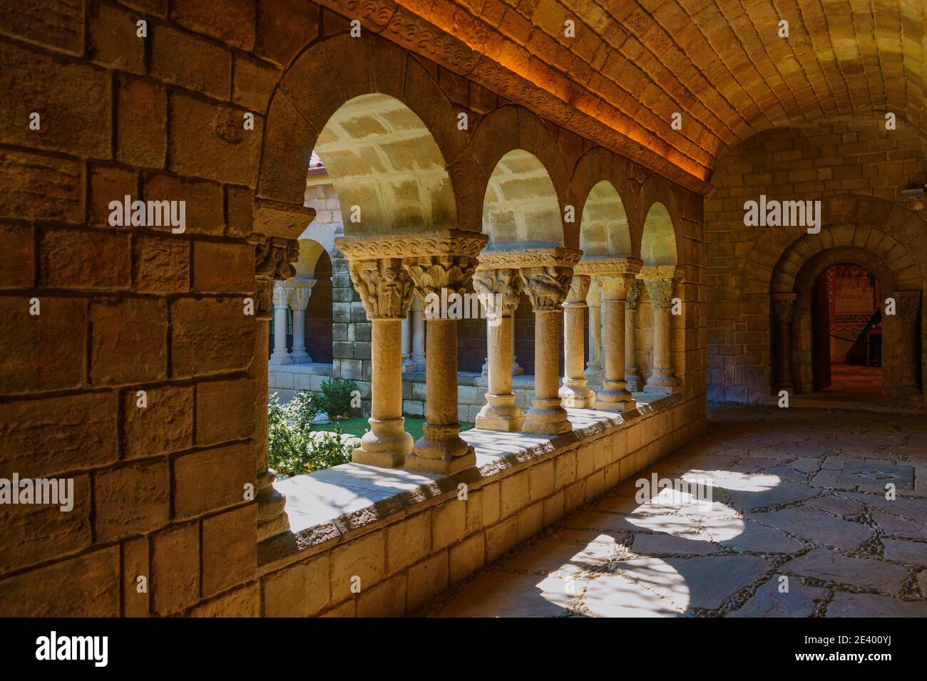 side view of a typical cloister Stock Photo - Alamy