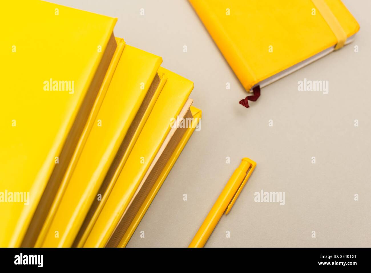 Pen notebooks color background hi-res stock photography and images - Alamy