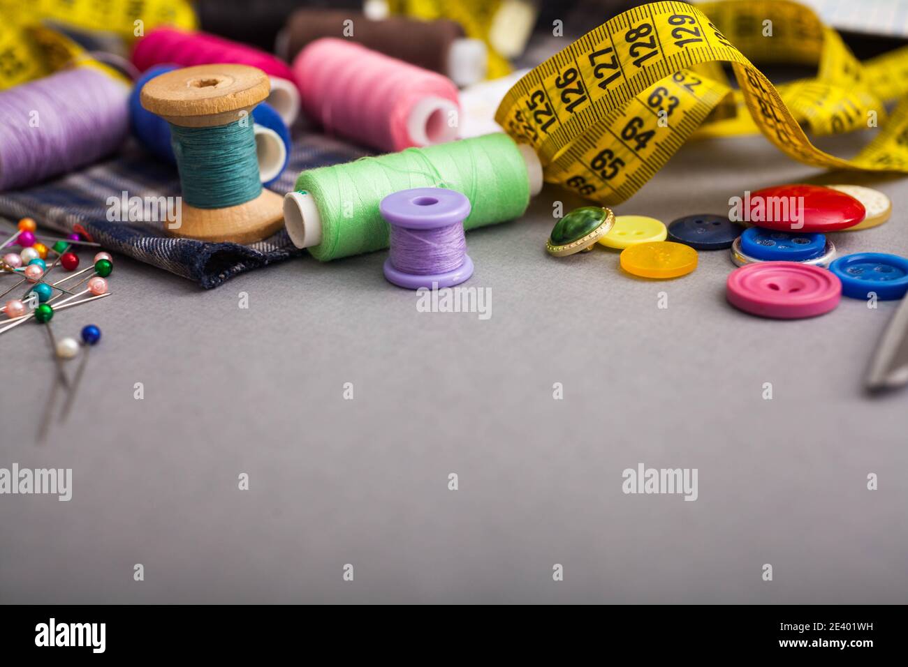 Copyspace frame with sewing tools Stock Photo - Alamy