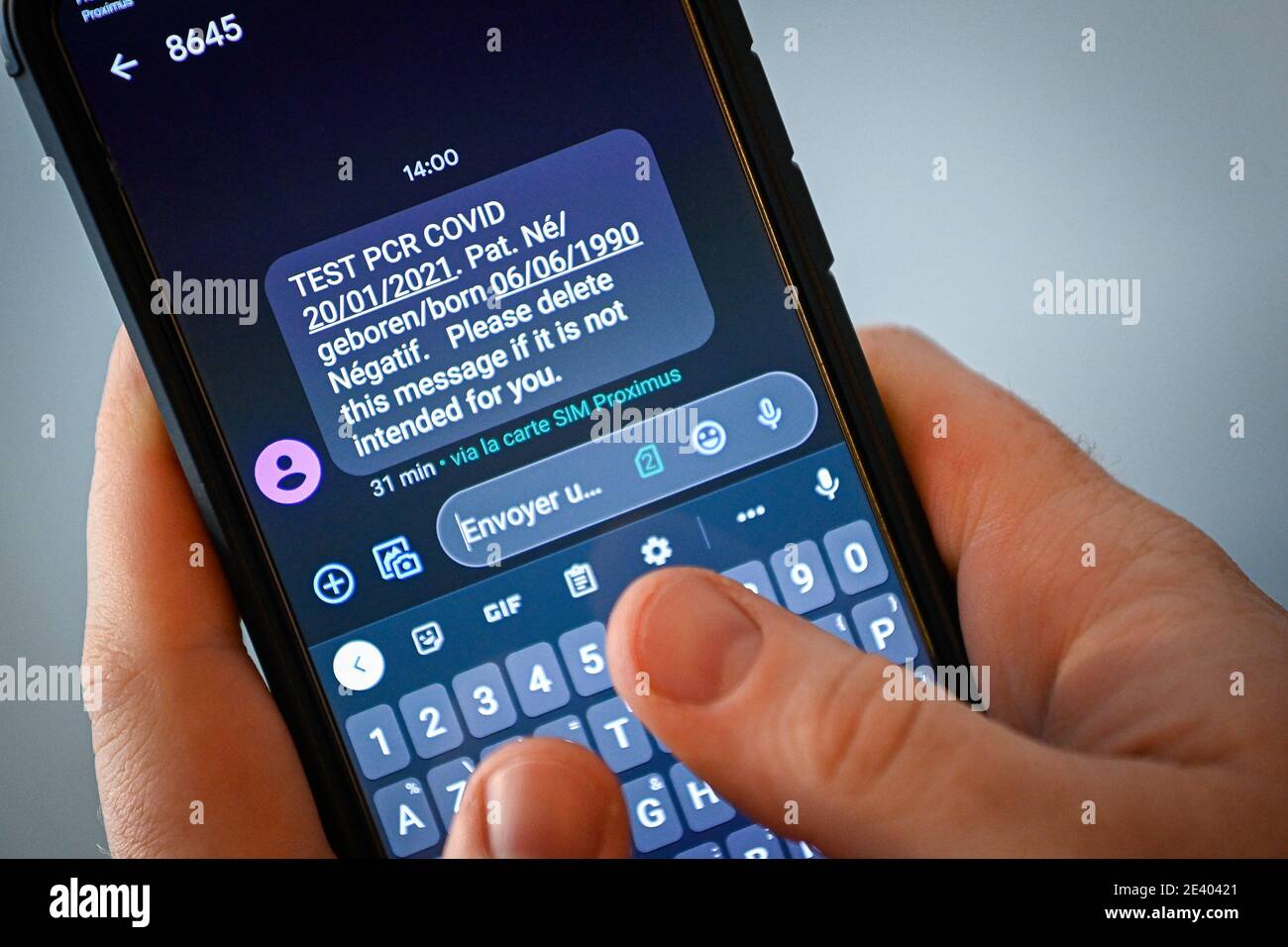 Receiving a sms with hi-res stock photography and images - Alamy