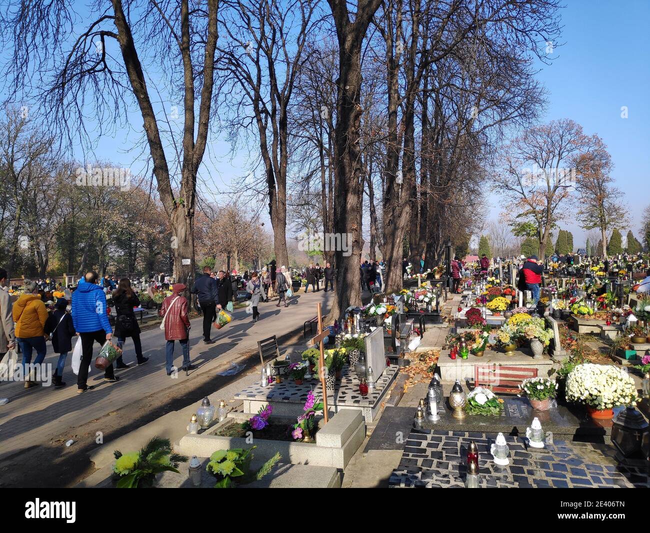 Cemetery of all saints hi-res stock photography and images - Alamy