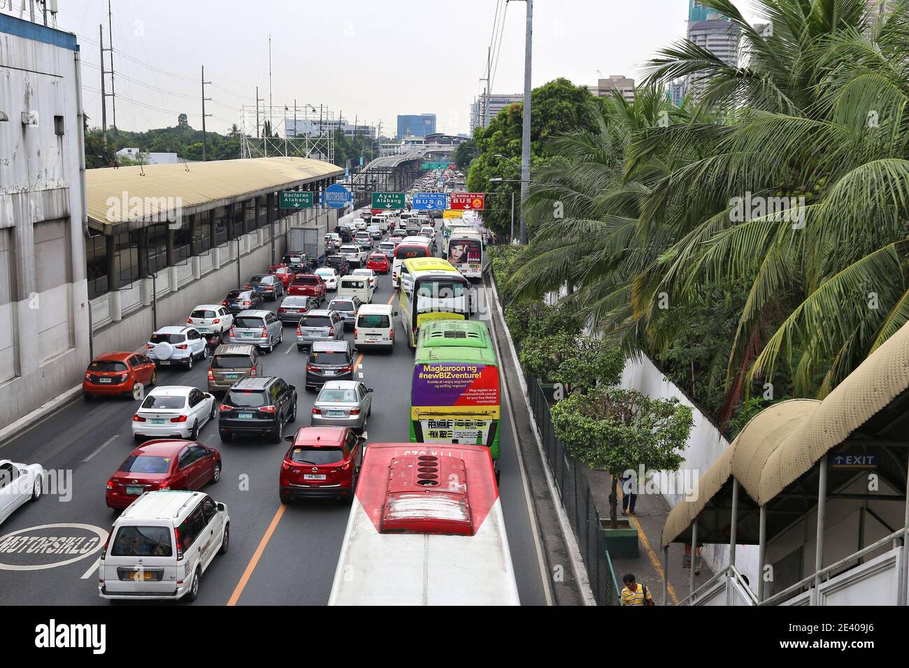 Makati congestion hi-res stock photography and images - Alamy