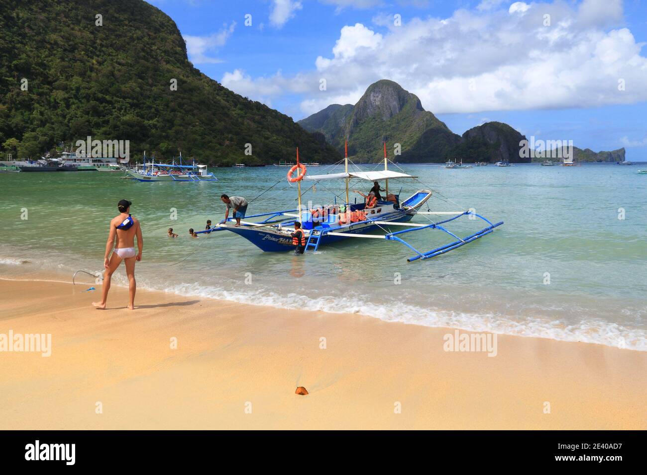PALAWAN, PHILIPPINES - DECEMBER 2, 2017: People visit the beach of ...