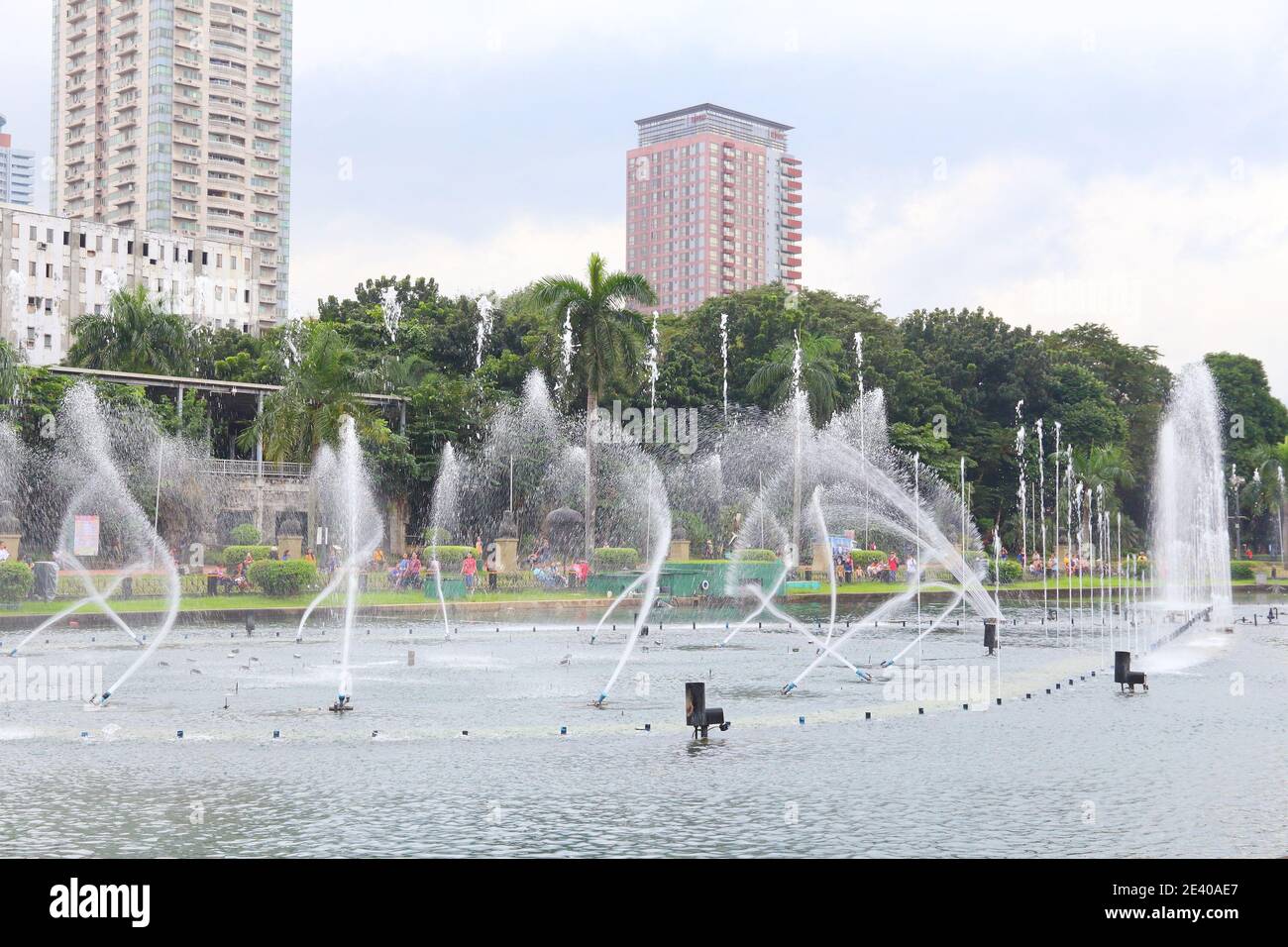 Philippine fountain hi-res stock photography and images - Alamy