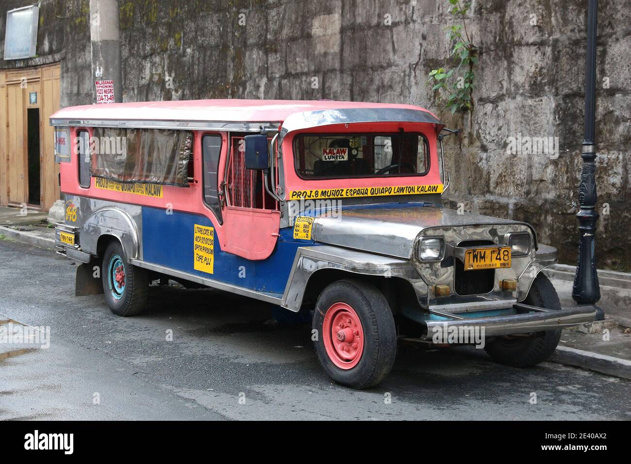 Philippine public transport vehicle hi-res stock photography and images ...
