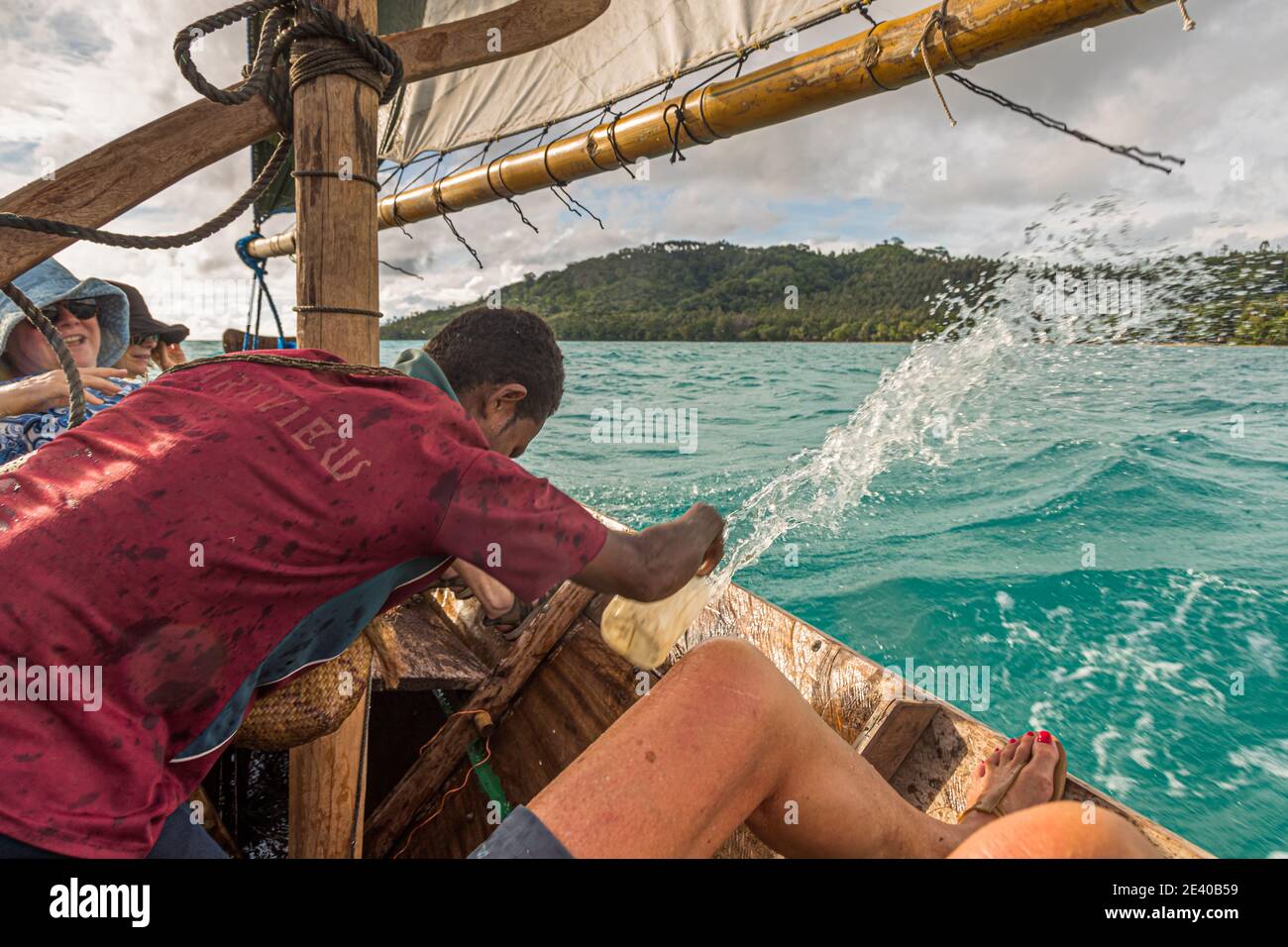 Polynesian style sailing on a Proa (multi-hull outrigger sailboat) in ...