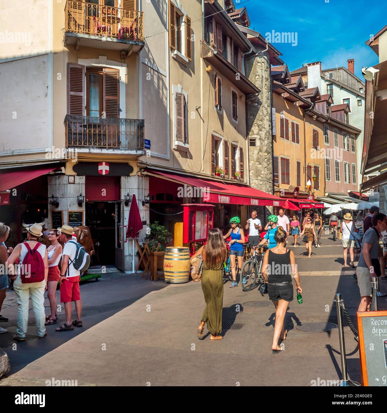 Streets of annecy hi-res stock photography and images - Alamy