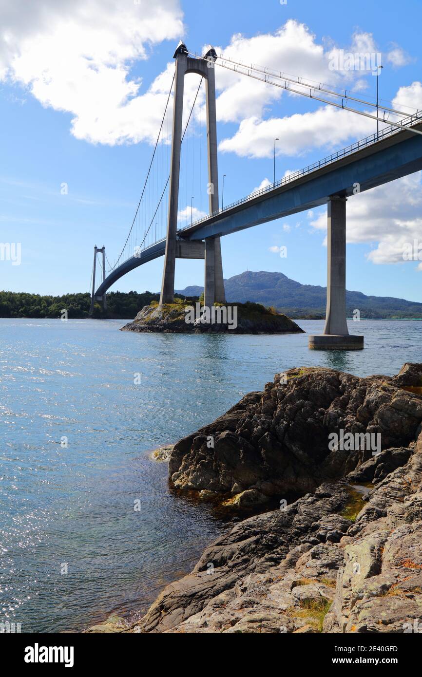 Bomla bridge hi-res stock photography and images - Alamy