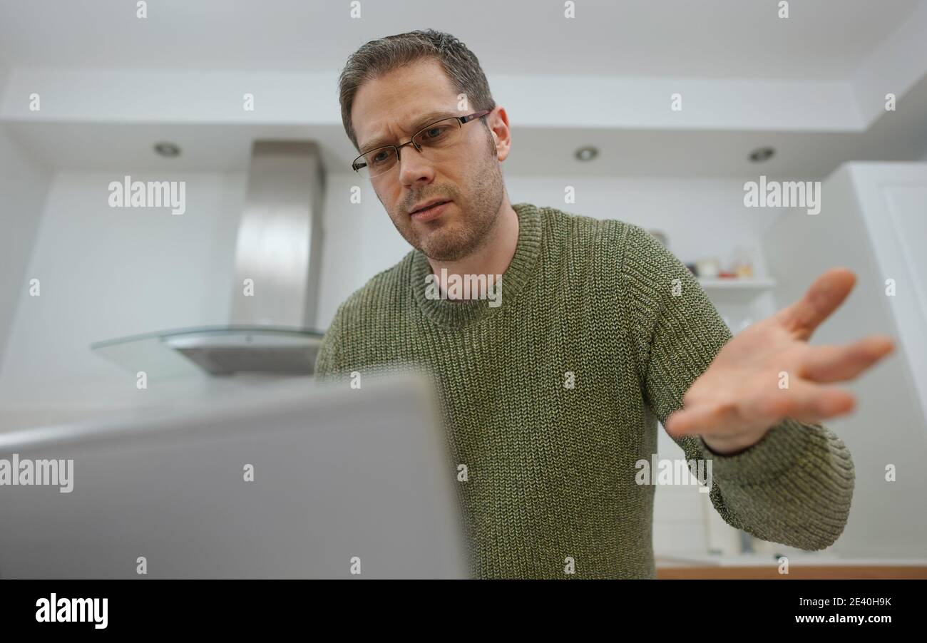 Gaming laptop adult hi-res stock photography and images - Alamy