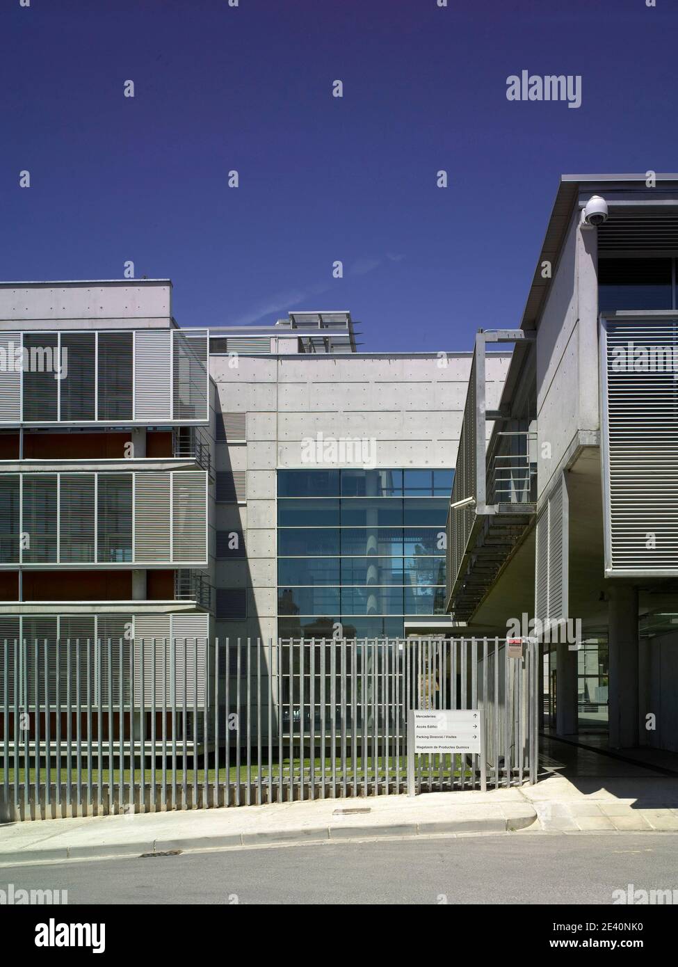 Centro cientifico hi-res stock photography and images - Alamy