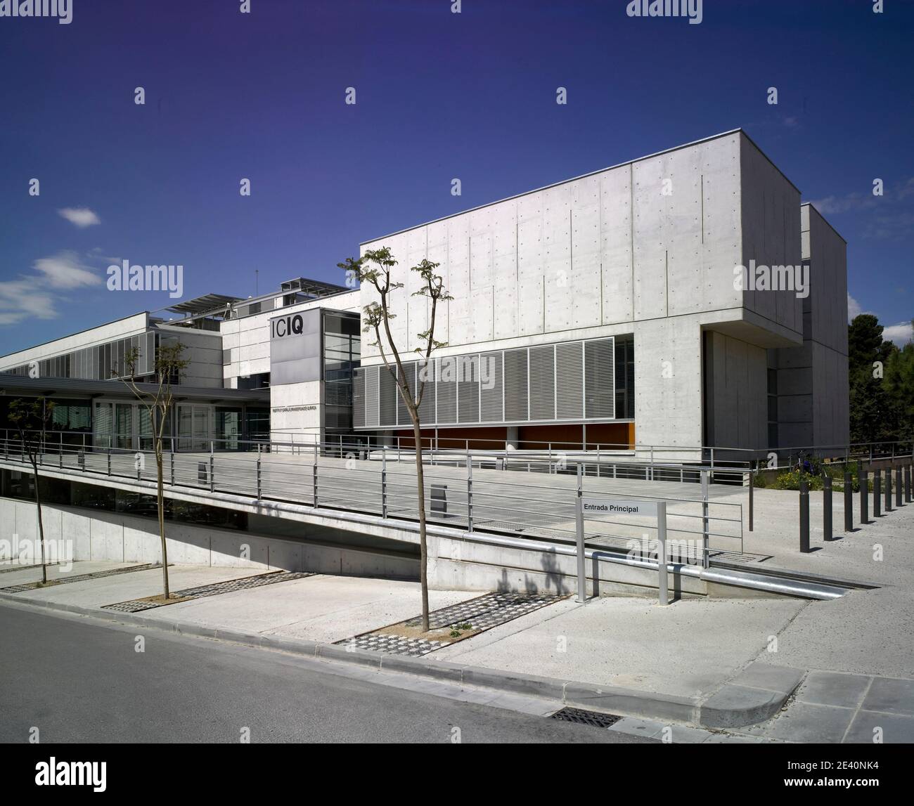 Centro cientifico hi-res stock photography and images - Alamy