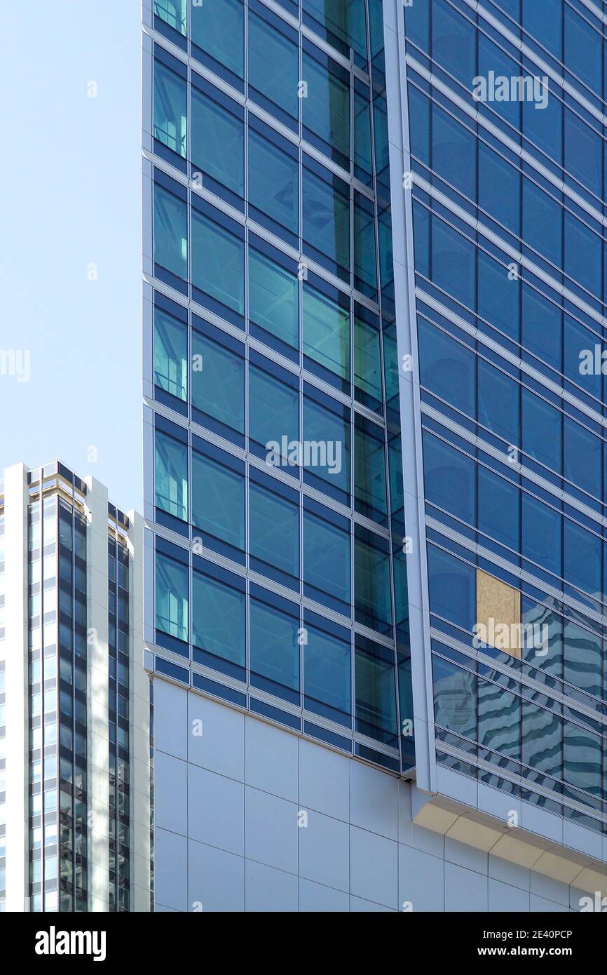 Facciata di edificio in vetro hi-res stock photography and images - Alamy