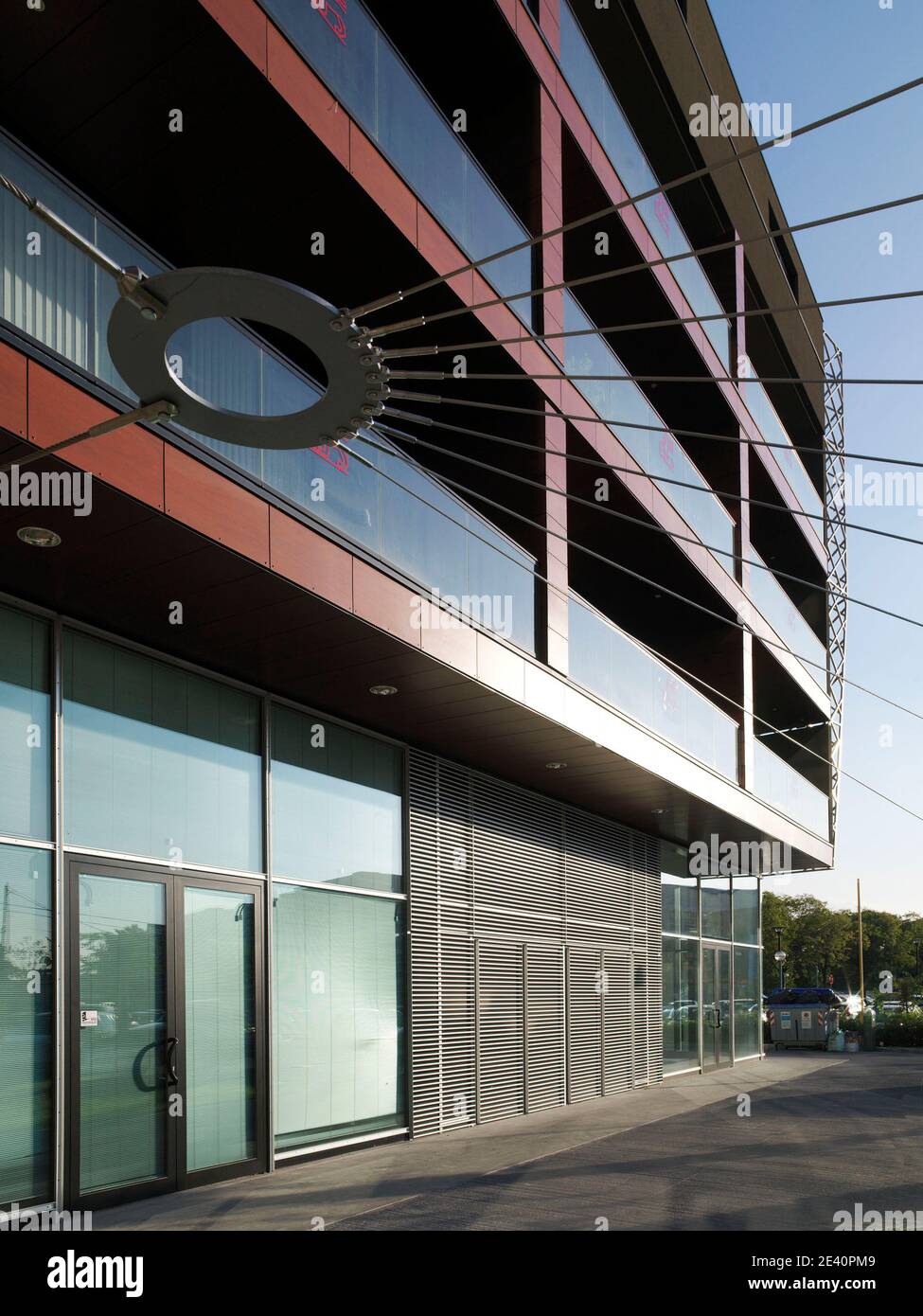 Edificio de oficinas complejo de oficinas hi-res stock photography and ...