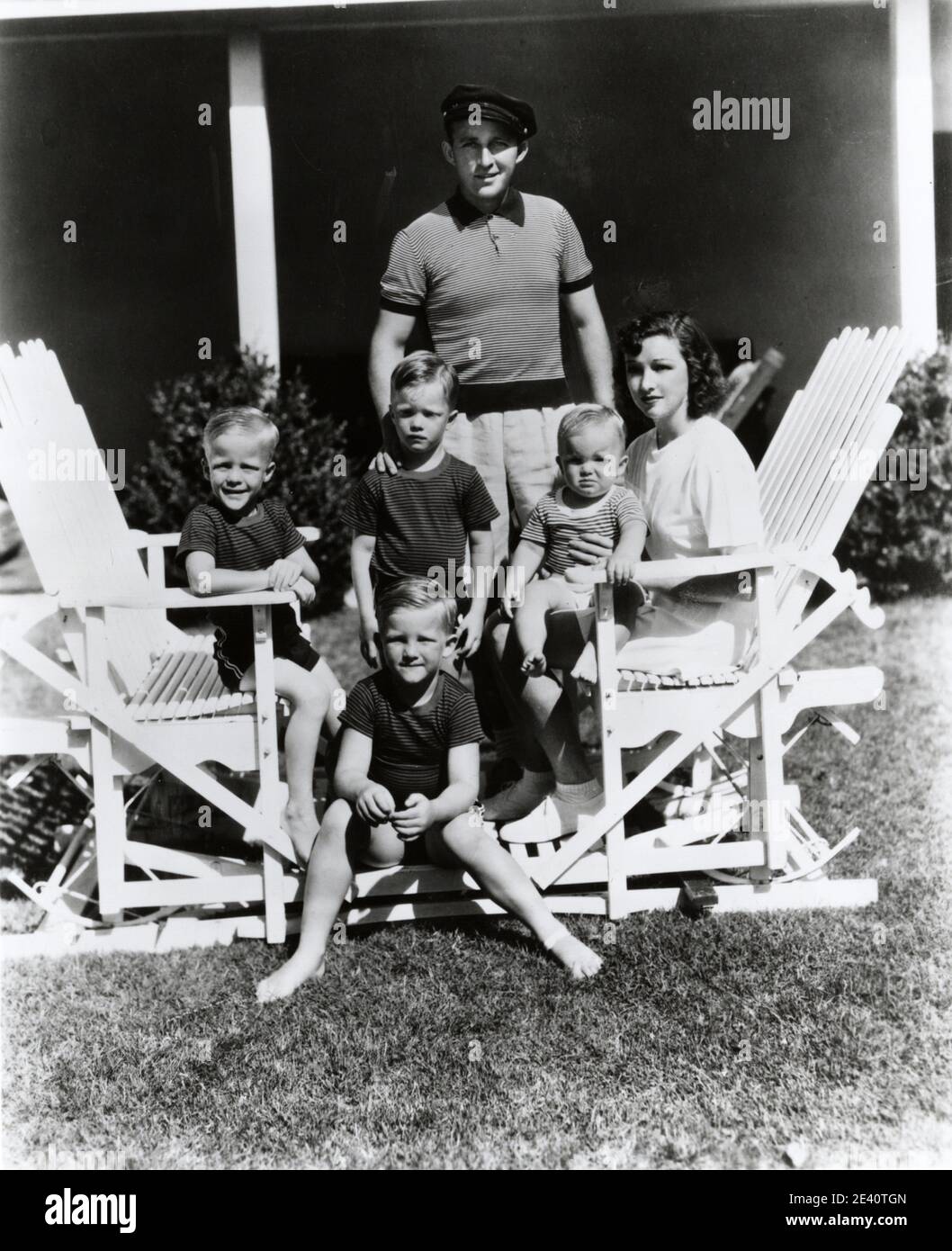 Bing crosby portrait hi-res stock photography and images - Alamy