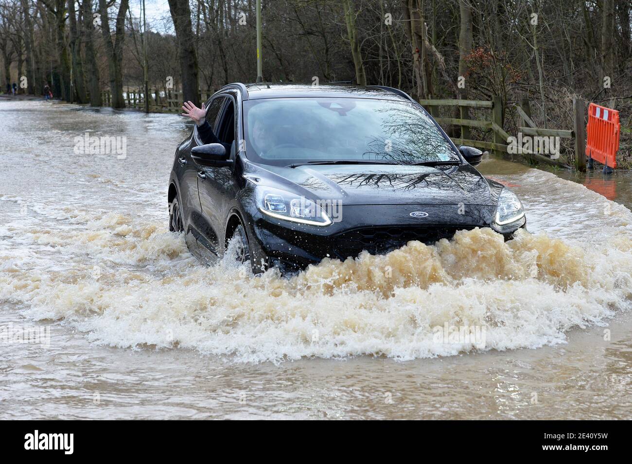 How to drive through flood water hi-res stock photography and images ...