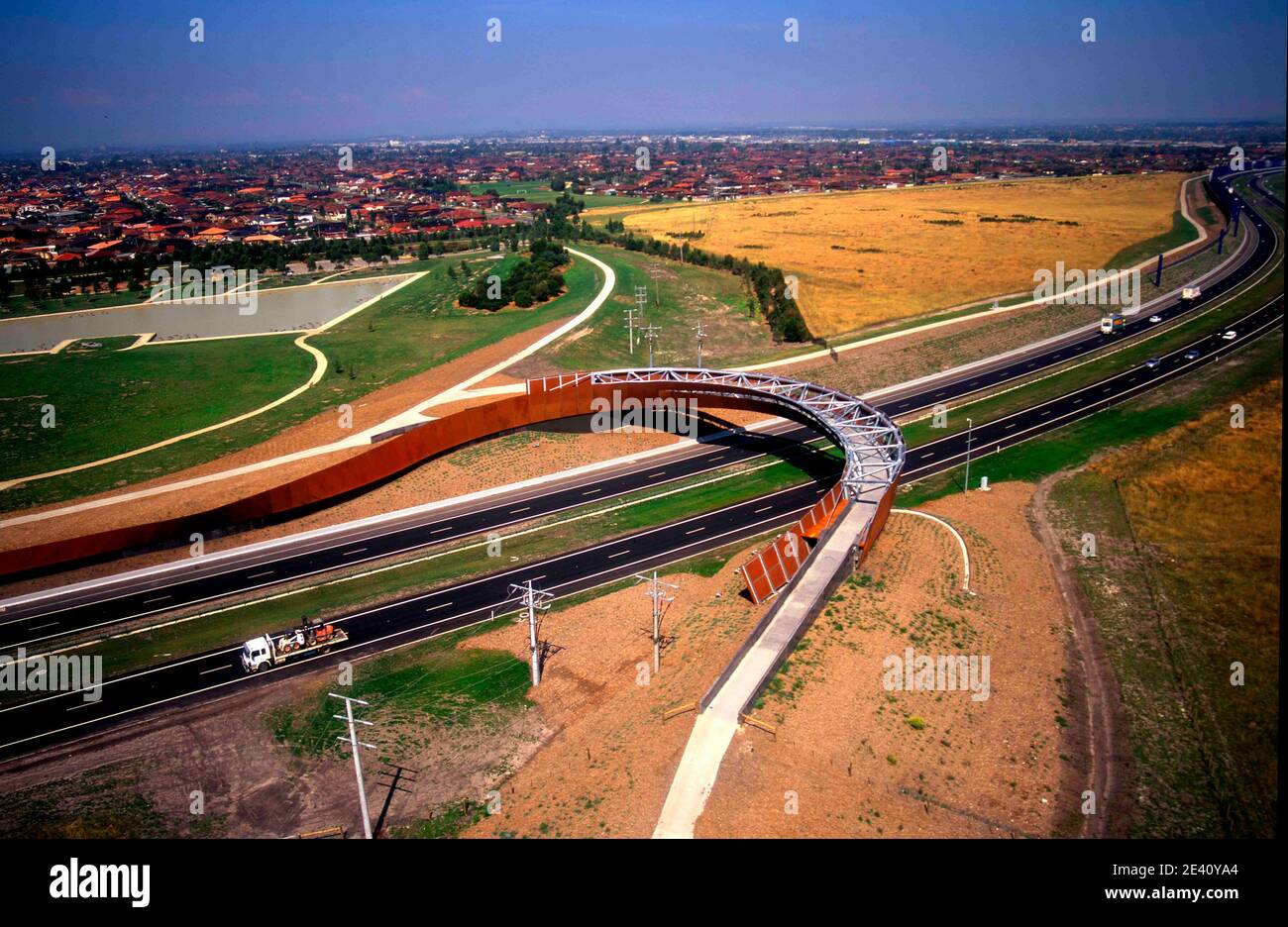 Hume freeway footbridge, Craigieburn Bypass, Hume freeway, Barry Road ...