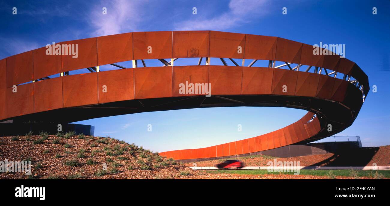 Hume freeway footbridge, Craigieburn Bypass, Hume freeway, Barry Road ...