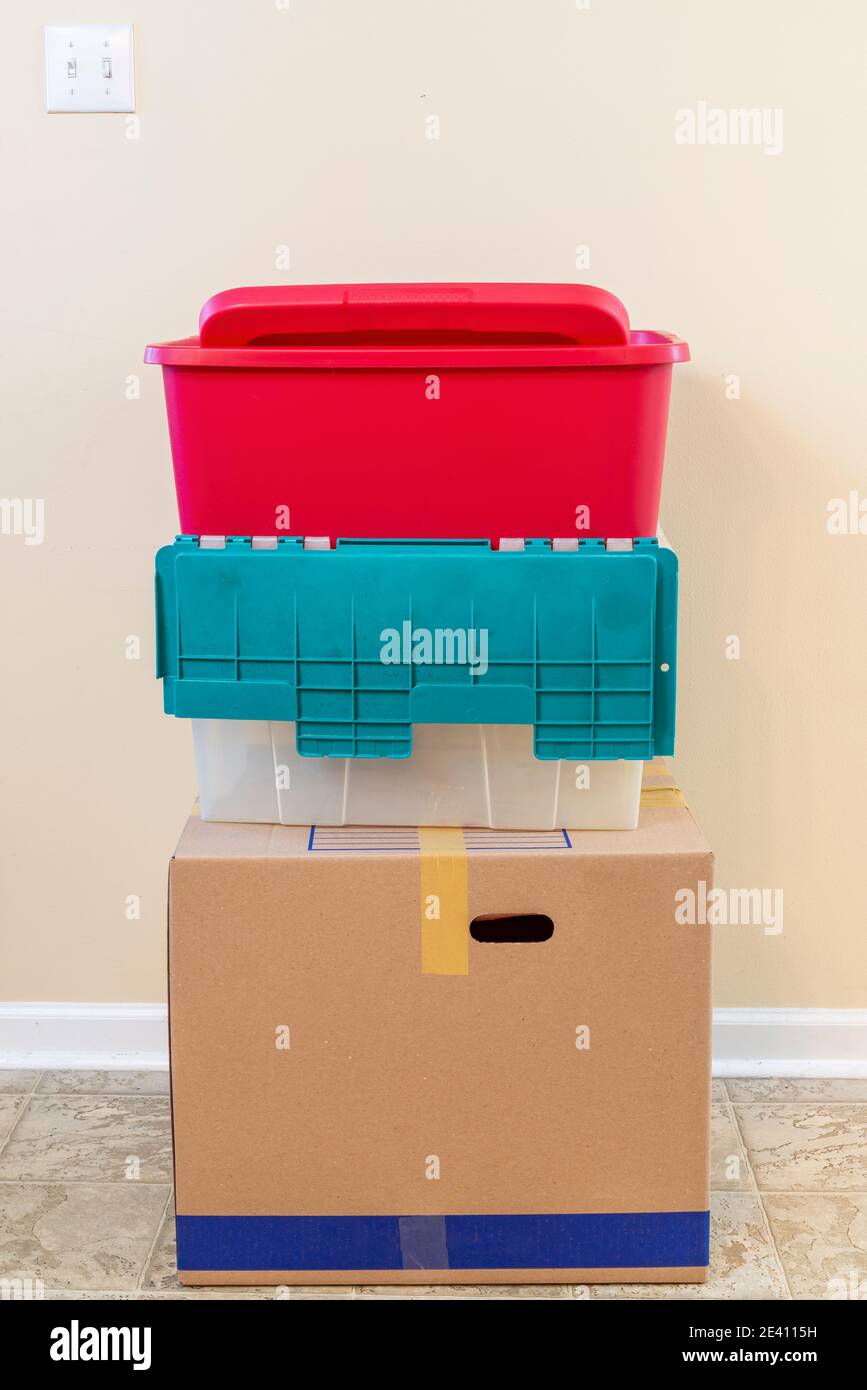 Stacked box storage hi-res stock photography and images - Alamy