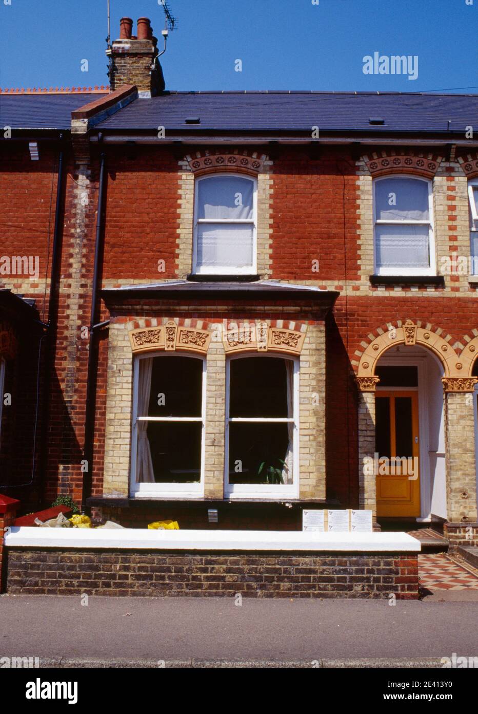 Polychrome brick hi-res stock photography and images - Alamy