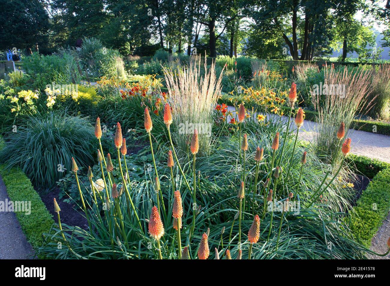 Gartenelement hi-res stock photography and images - Alamy