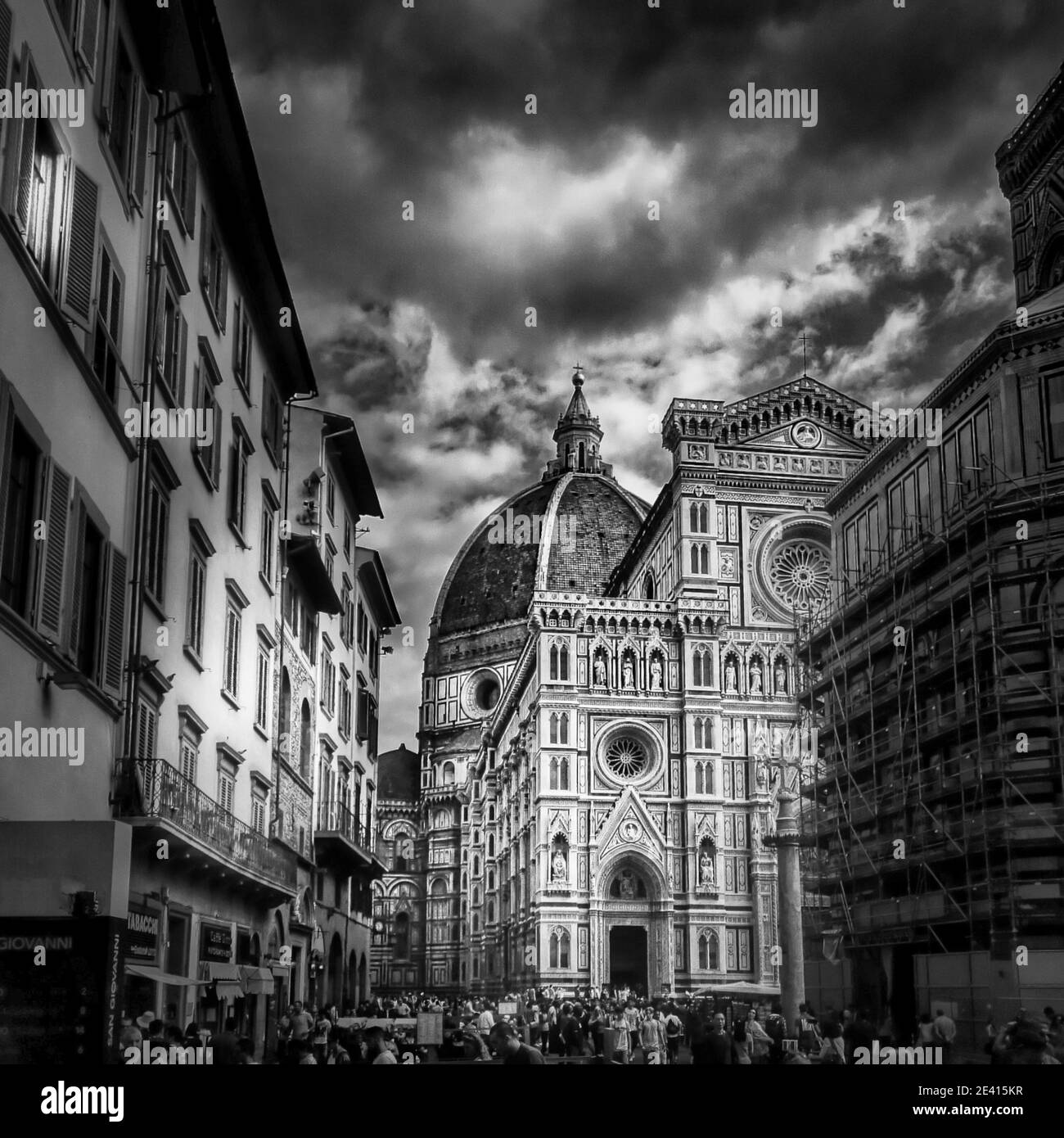 Terracotta tiled dome hi-res stock photography and images - Alamy