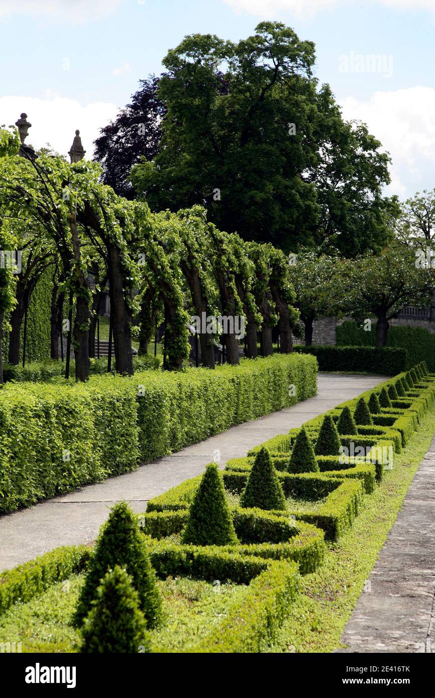 Der topiary garten hi-res stock photography and images - Alamy