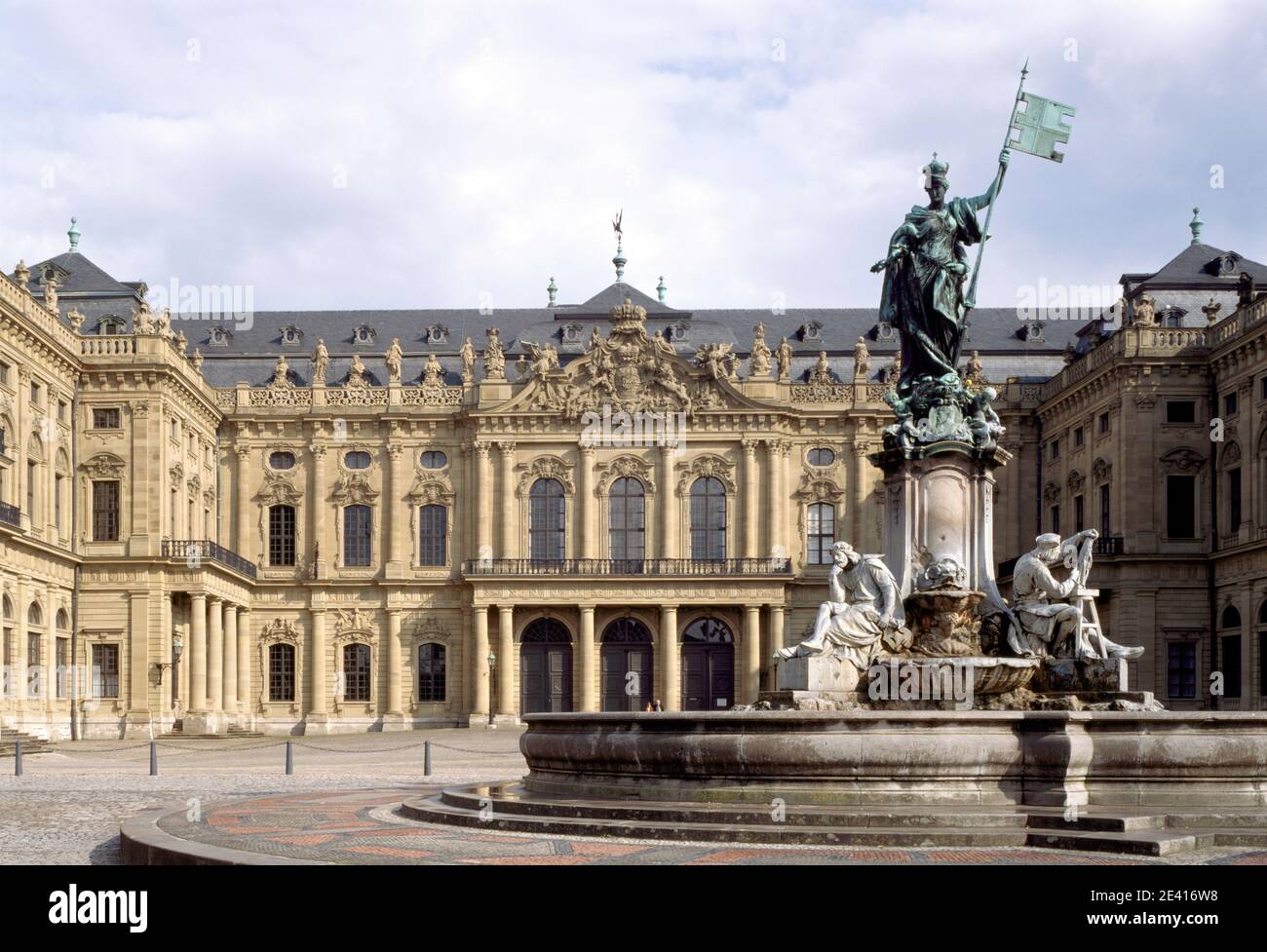 Blick in den Ehrenhof Stock Photo - Alamy