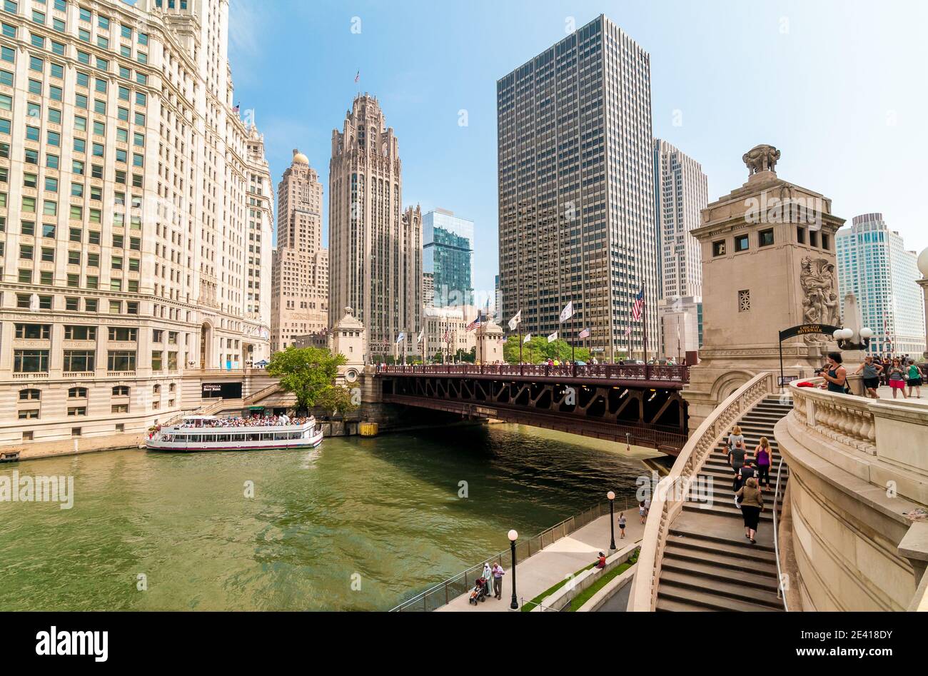 Chicago, Illinois, USA - August 24, 2014: Wendella Boat Rides ...