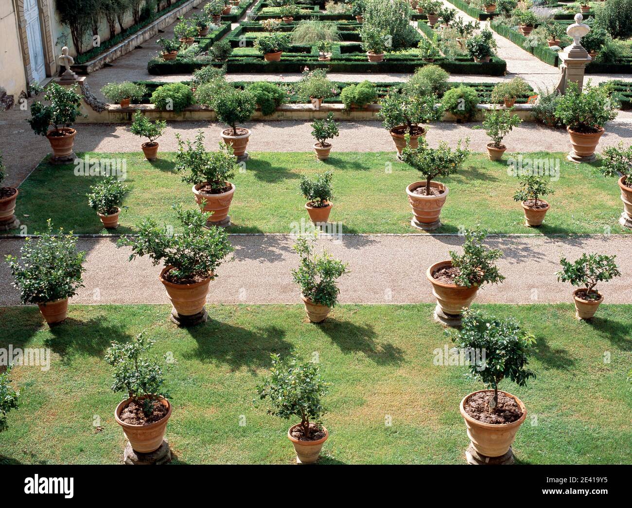 Parterre garten toskana hi-res stock photography and images - Alamy