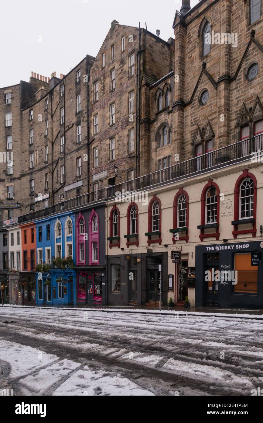 Scottish street snow hi-res stock photography and images - Alamy