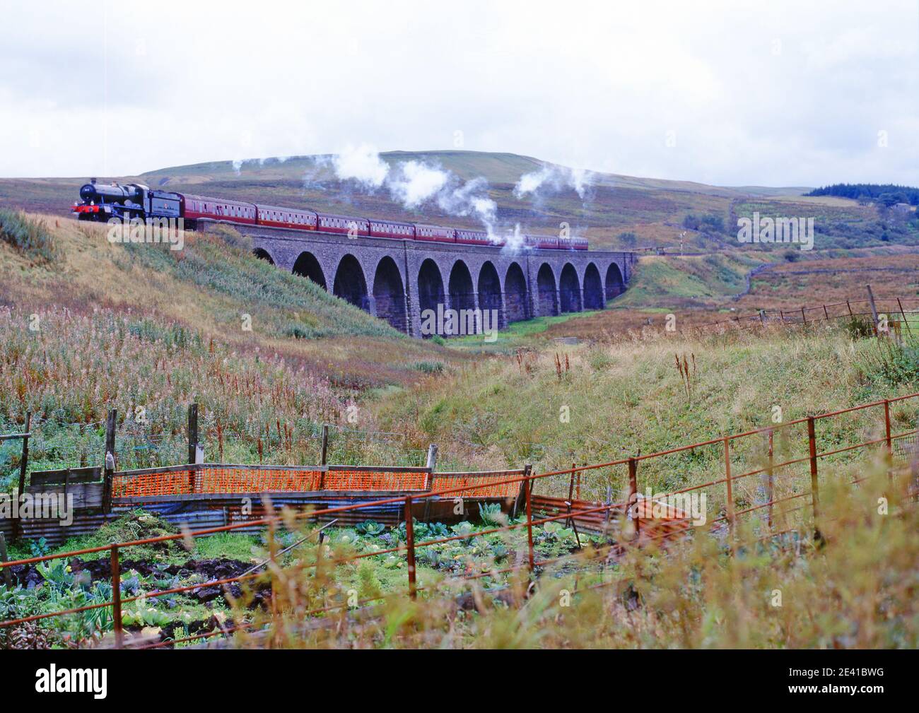 Hall Class No 5972 Olton Hall at Dandy Mire Viaduct, Garsdale, Settle ...
