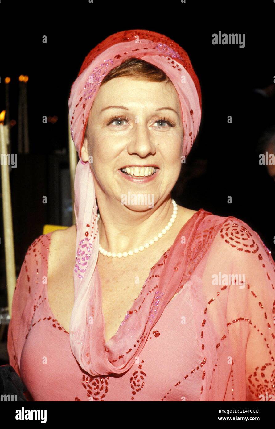 Jean stapleton hi-res stock photography and images - Alamy