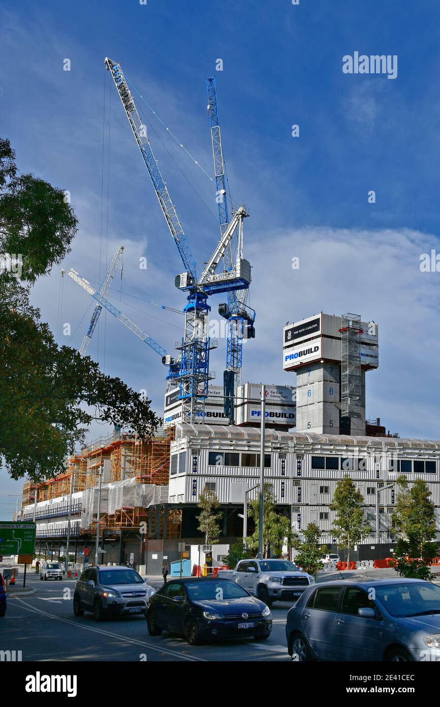 Hotel construction vertical hi-res stock photography and images - Alamy