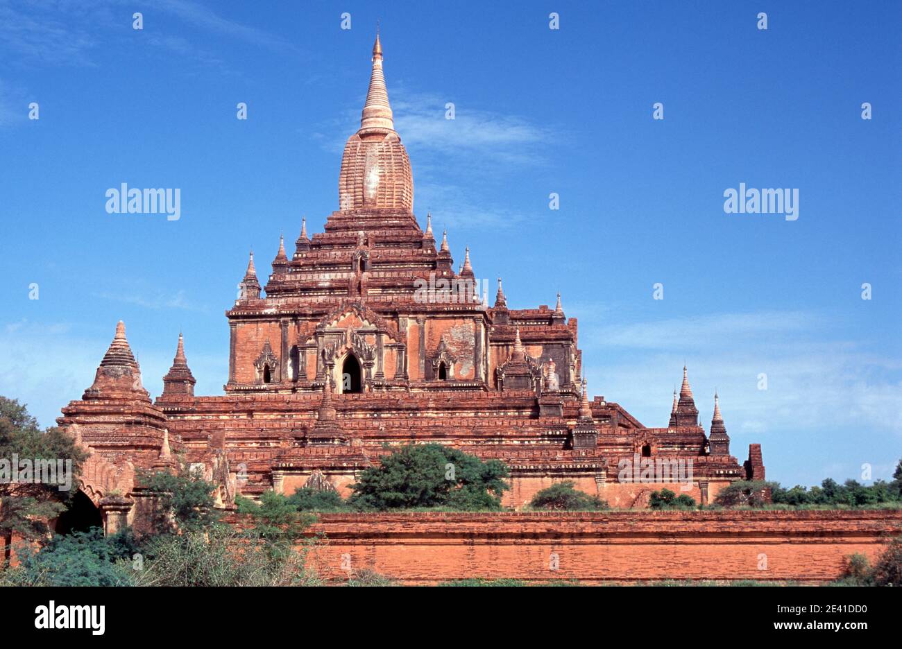 Fassade a hi-res stock photography and images - Alamy
