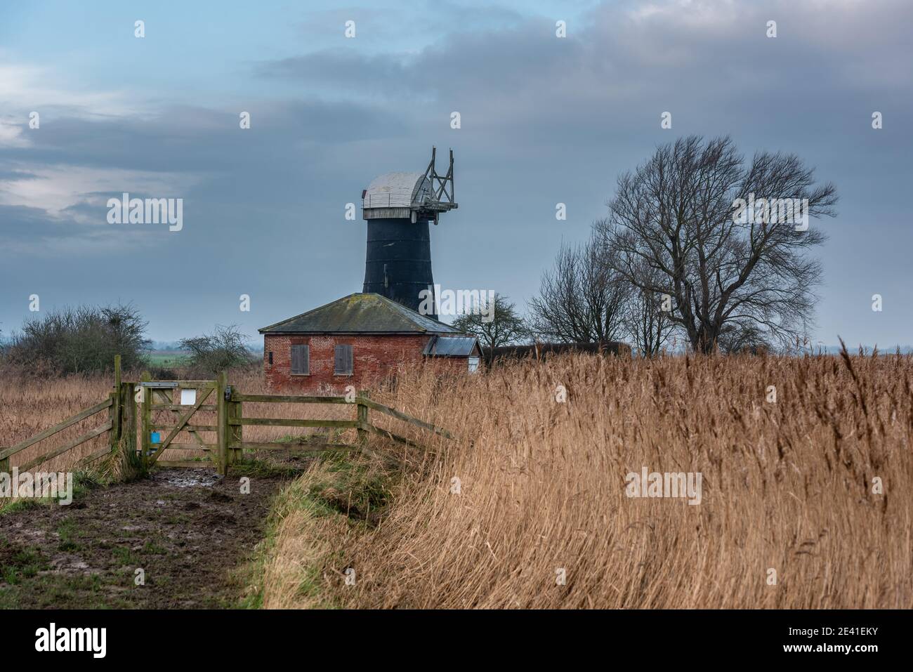 Black mill hi-res stock photography and images - Alamy