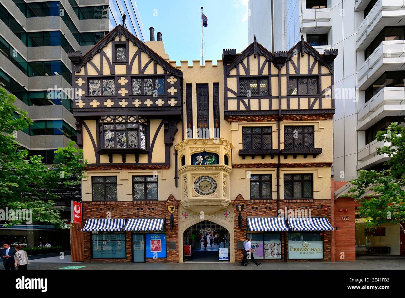 London court in perth wa hi-res stock photography and images - Alamy