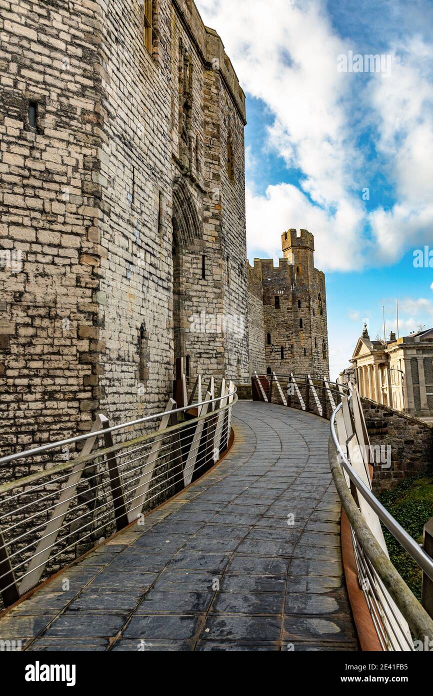 Entrance into Caernarfon castle, Gwynedd, north Wales Stock Photo - Alamy