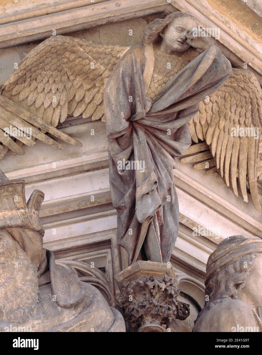 Detail ange qui pleure Stock Photo - Alamy