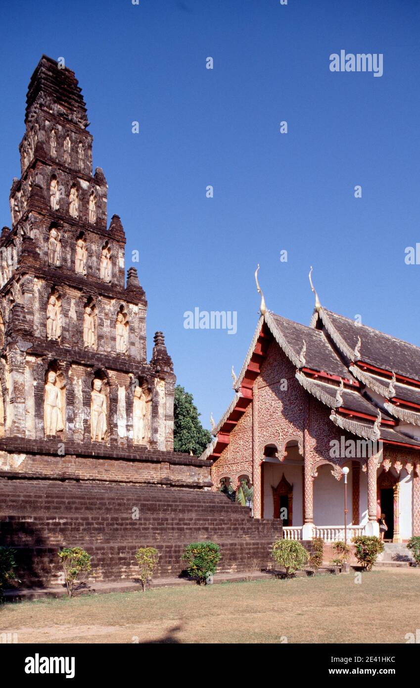 Tempel dach hi-res stock photography and images - Alamy