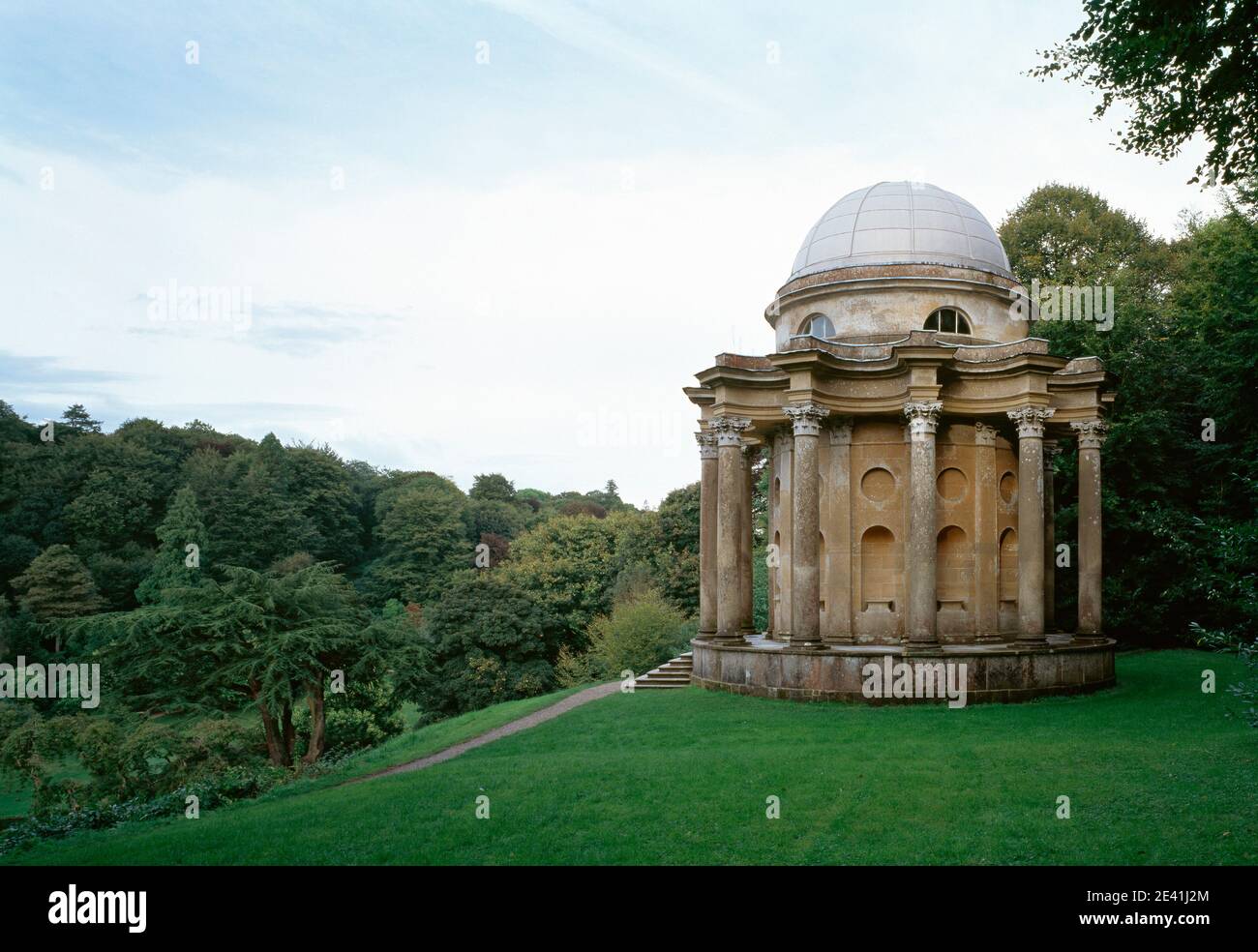 Stourhead temple apollo hi-res stock photography and images - Alamy