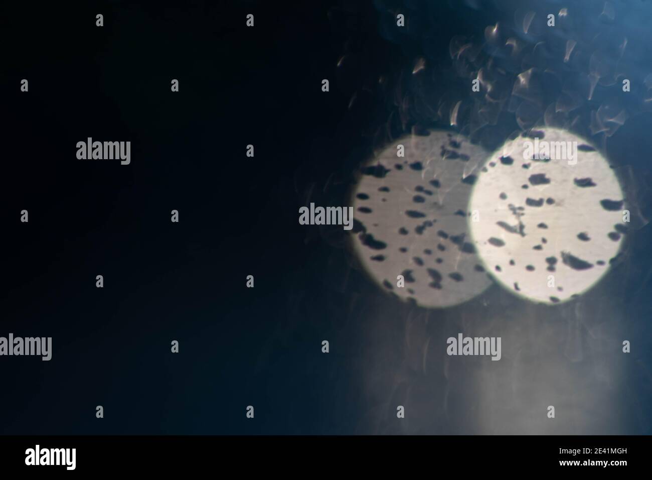 Various defocused white lights hi-res stock photography and images - Alamy