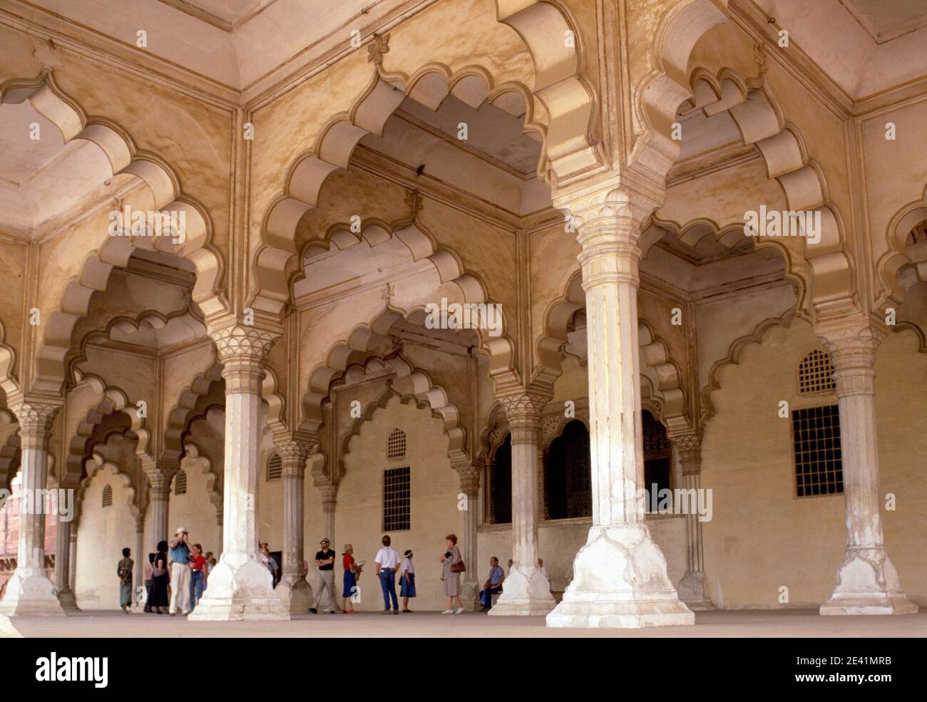 Cusped arch hi-res stock photography and images - Alamy