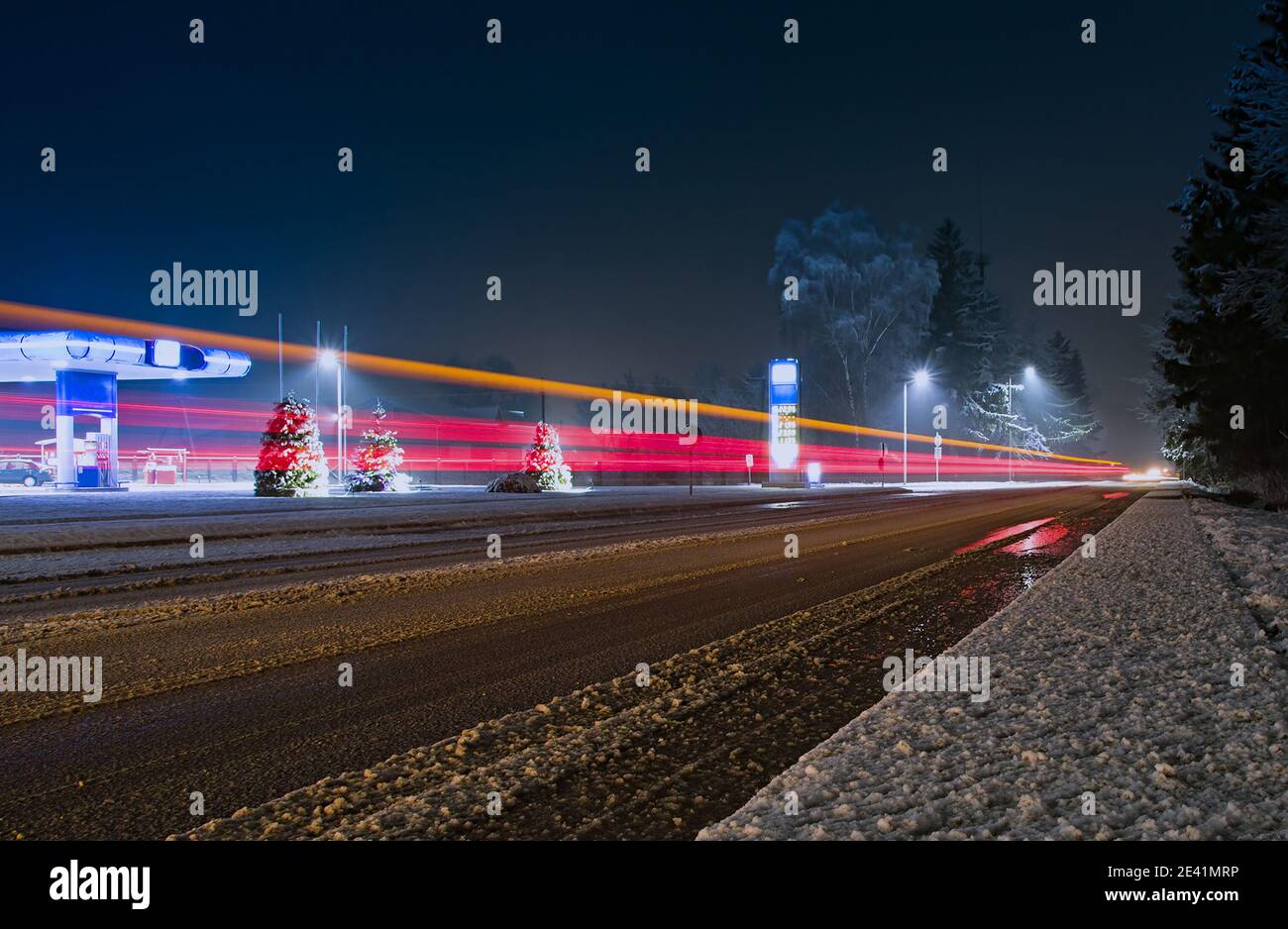 gas station and convenience store at night Stock Photo - Alamy