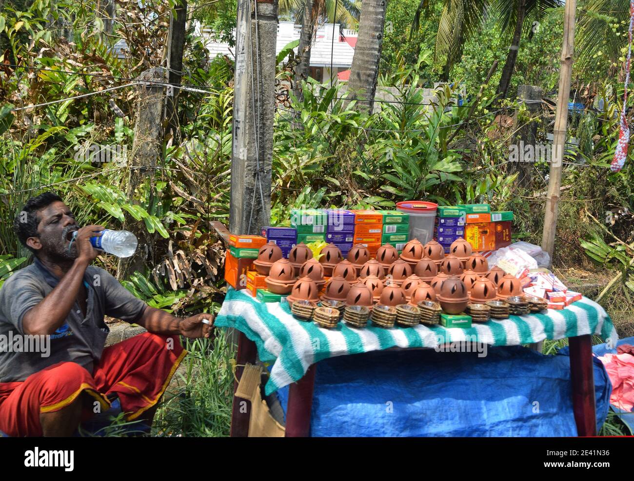 terracotta smoke pots, kerala, india Stock Photo - Alamy