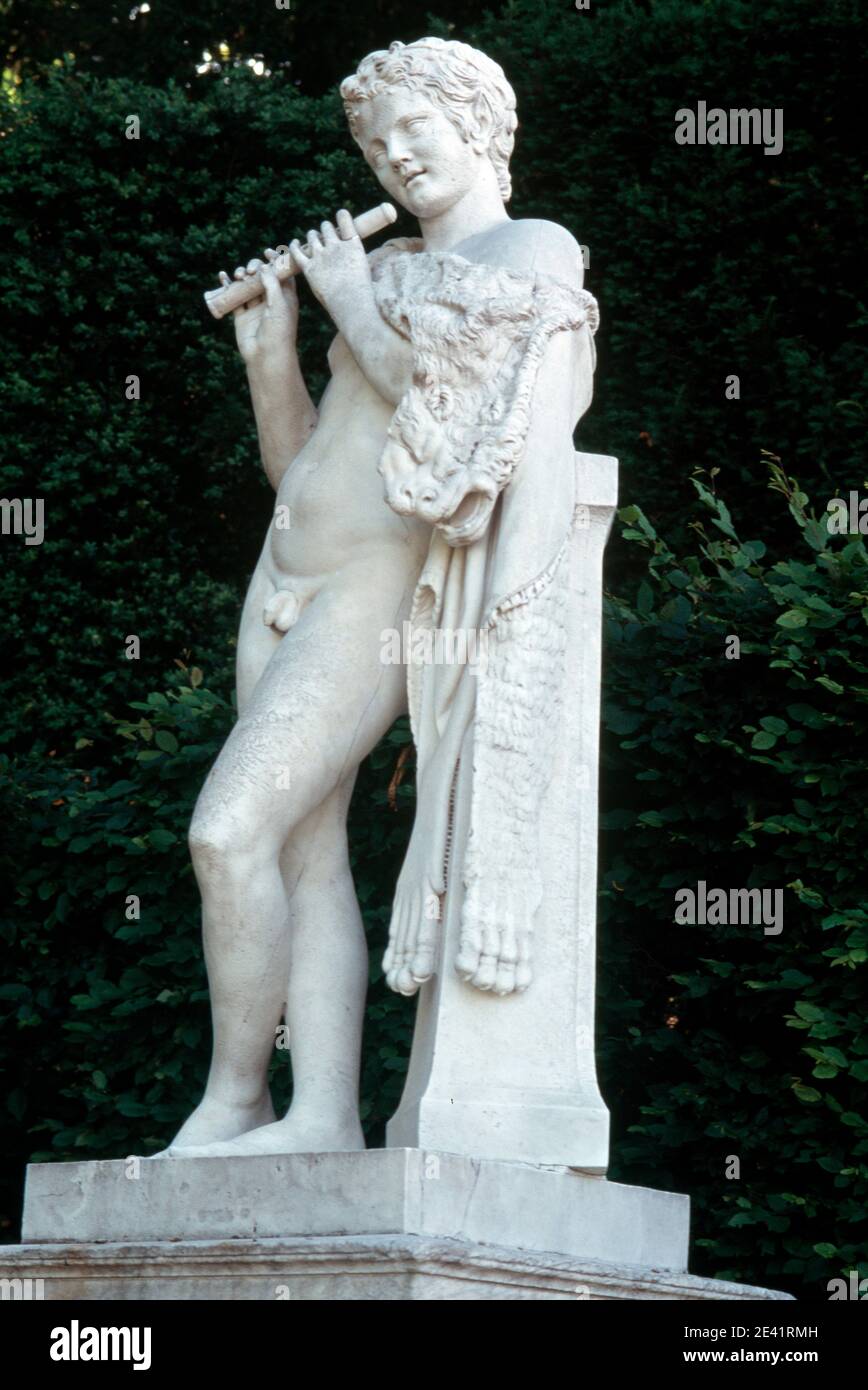 Menschliche skulptur hi-res stock photography and images - Alamy