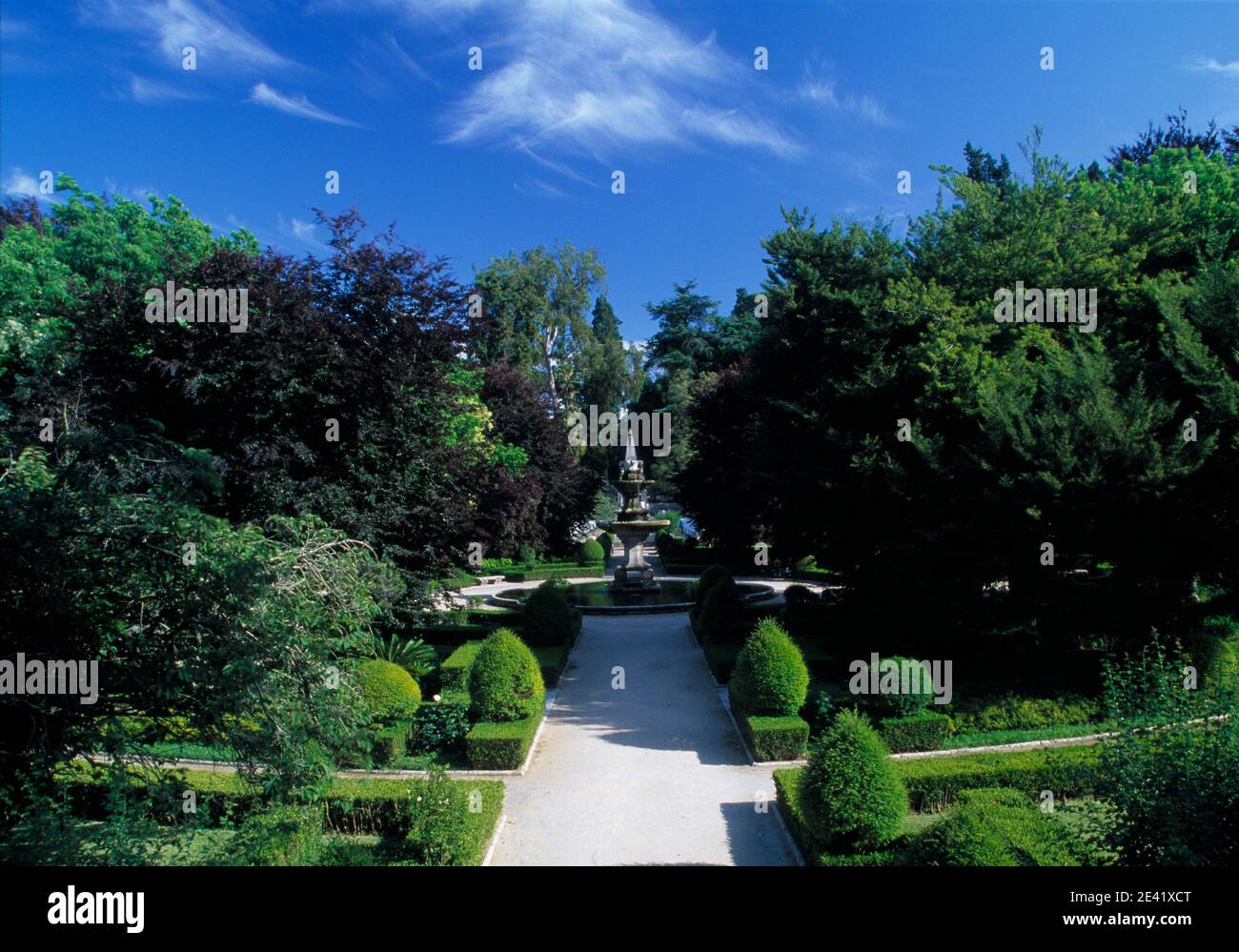 Das zentrum hi-res stock photography and images - Alamy