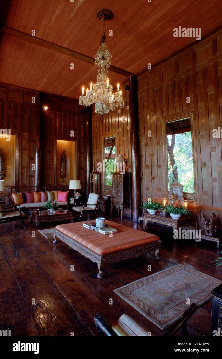 Bangkok colonial style architecture hi-res stock photography and images ...