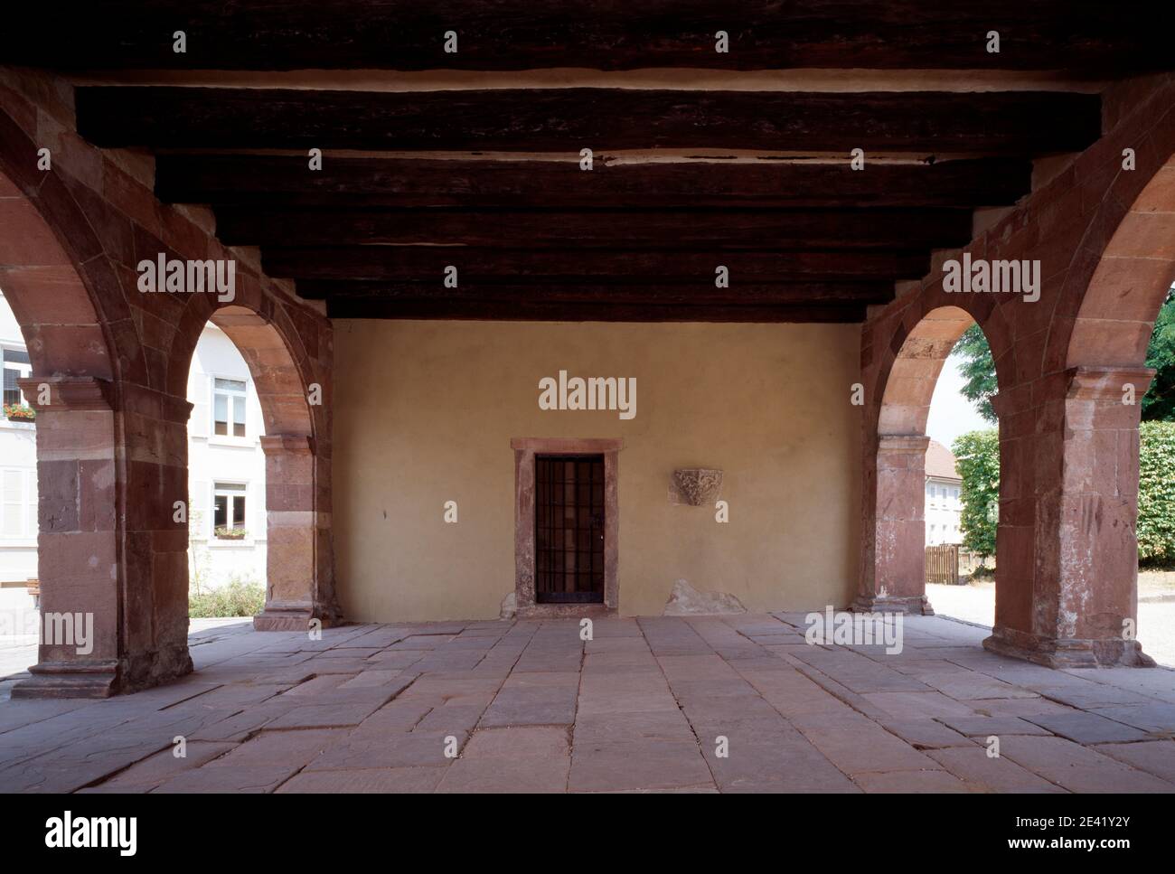 Tor durchfahrt hi-res stock photography and images - Alamy