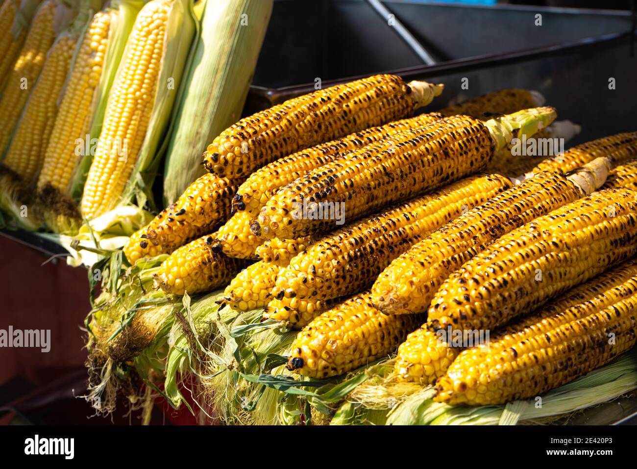 Barbeque food cart hi-res stock photography and images - Alamy